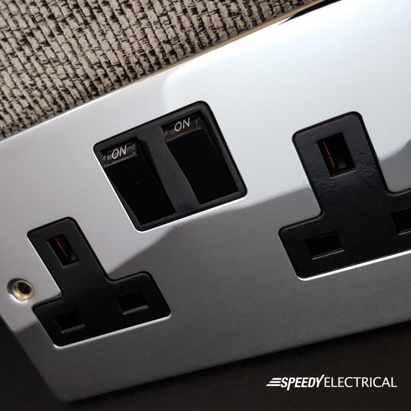 Polished Chrome 1 Gang 13A DP 1 USB Switched Plug Socket - Black Trim ...